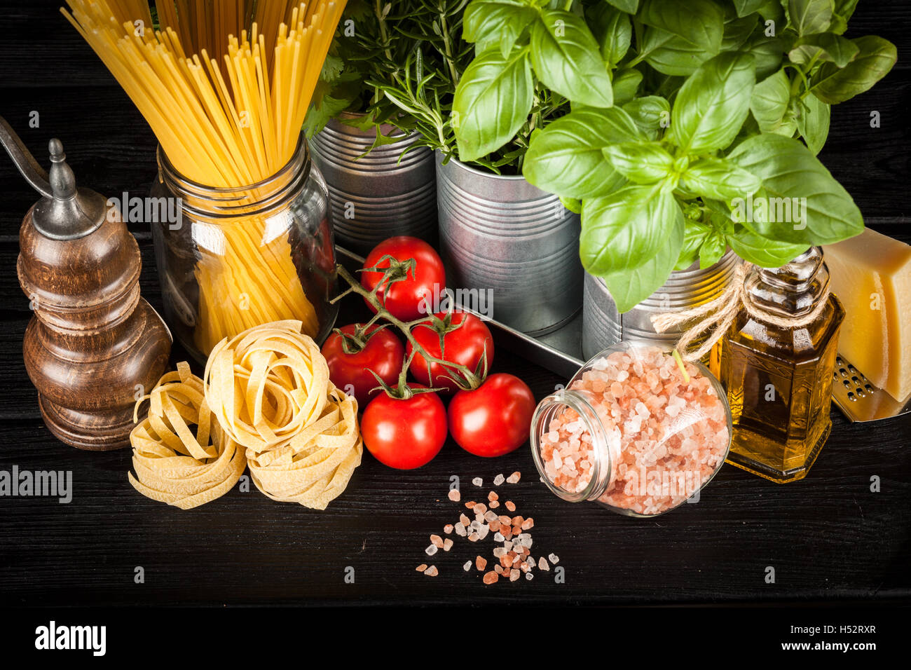 Italian food ingredients Stock Photo - Alamy