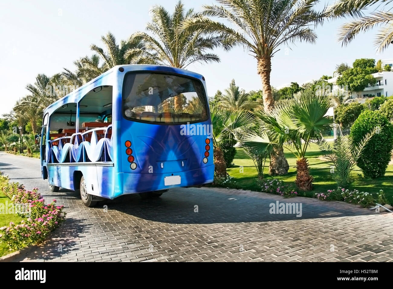Touris bus hi-res stock photography and images - Alamy