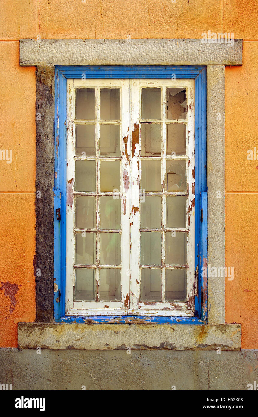 White window frame and blue shutter hi-res stock photography and images ...