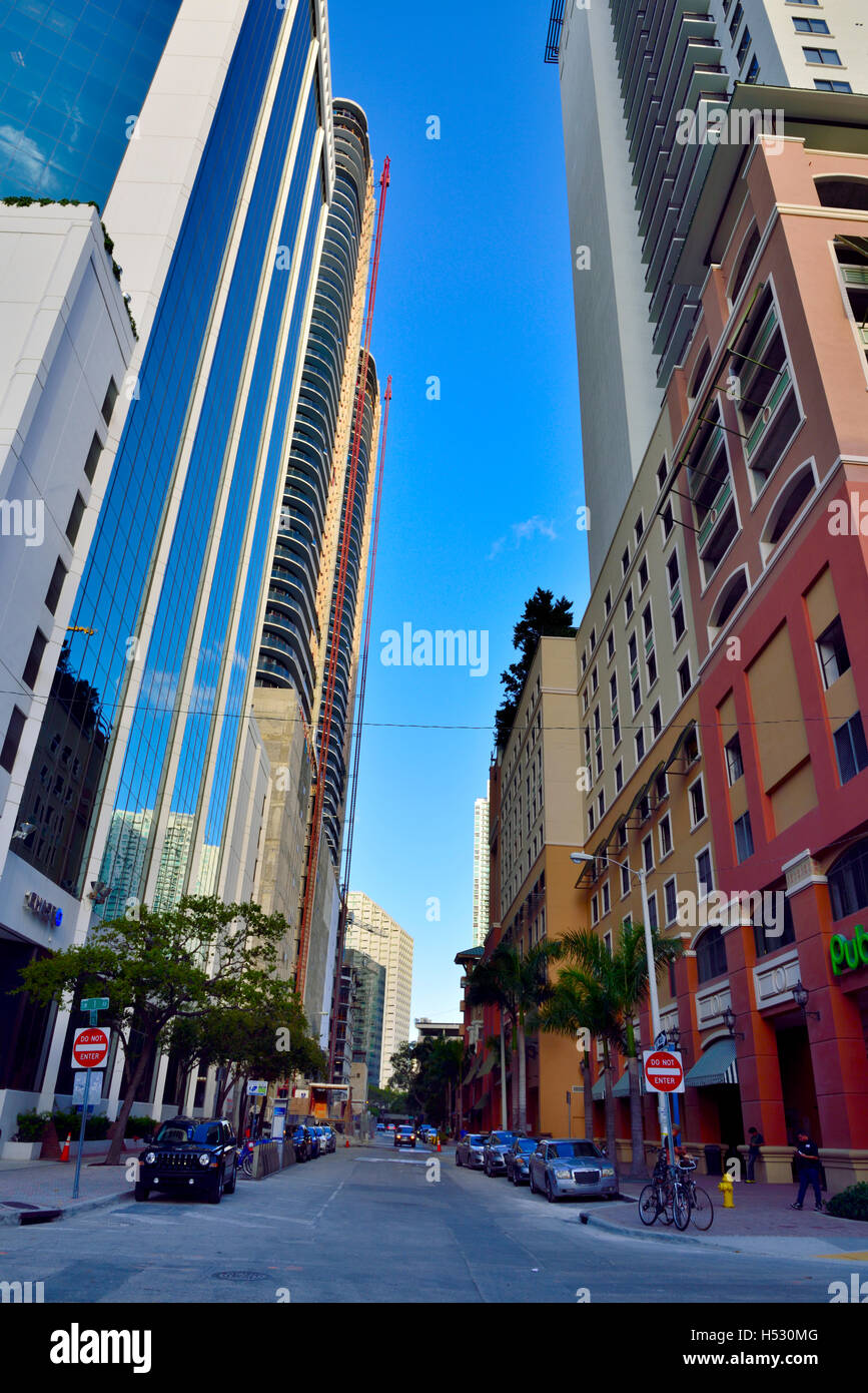 Miami urban street flanked by skyscrapers, Florida, USA Stock Photo - Alamy