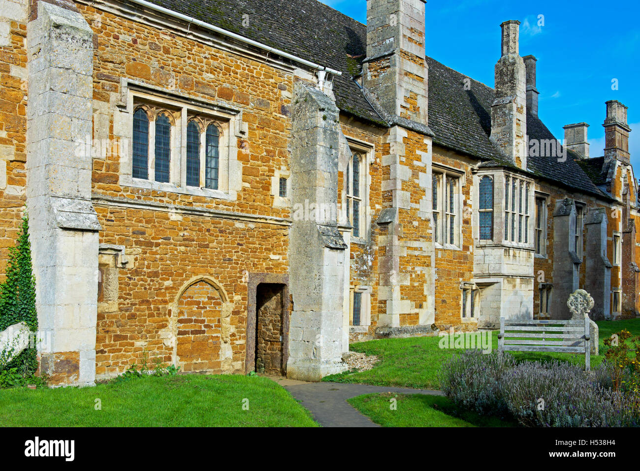 Lyddington bede house hi-res stock photography and images - Alamy