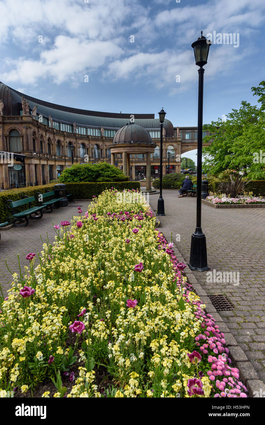 Harrogate is a historic town in the north Yorkshire, England renowned ...