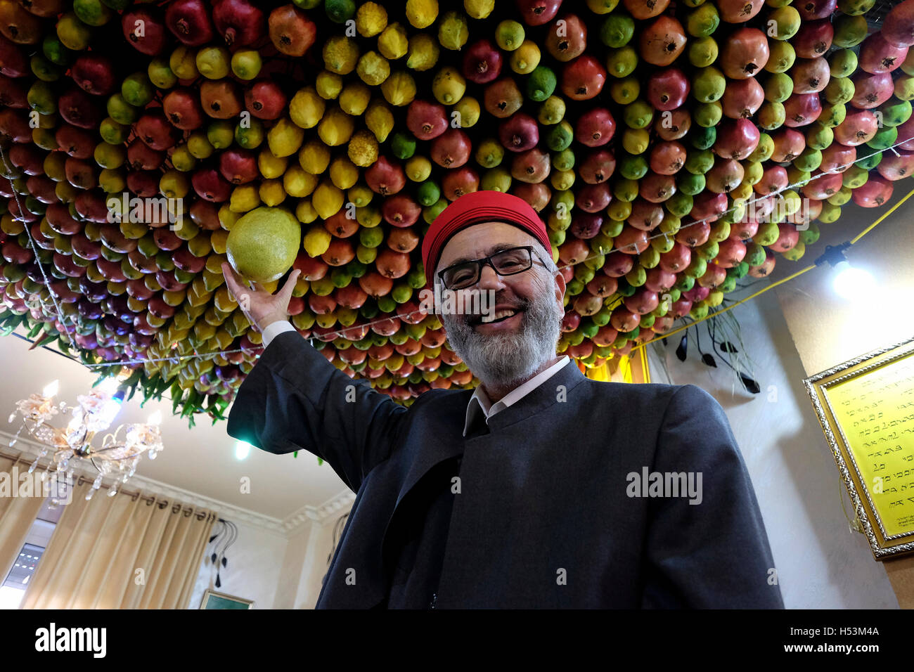 Samaritans luza hi-res stock photography and images - Alamy