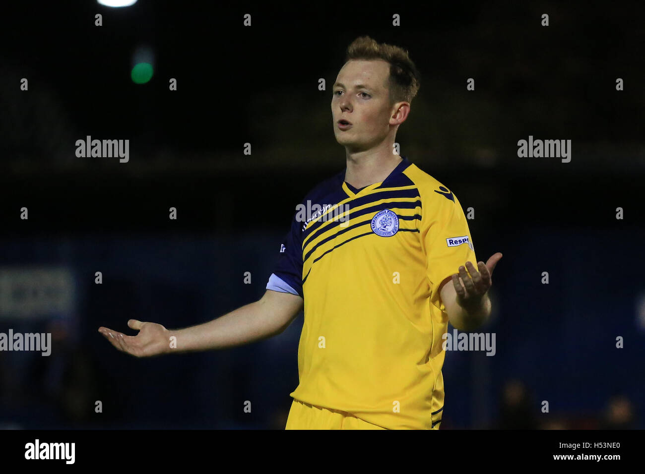 Charlie Portway of Barkingside during Redbridge vs Barkingside, Essex ...