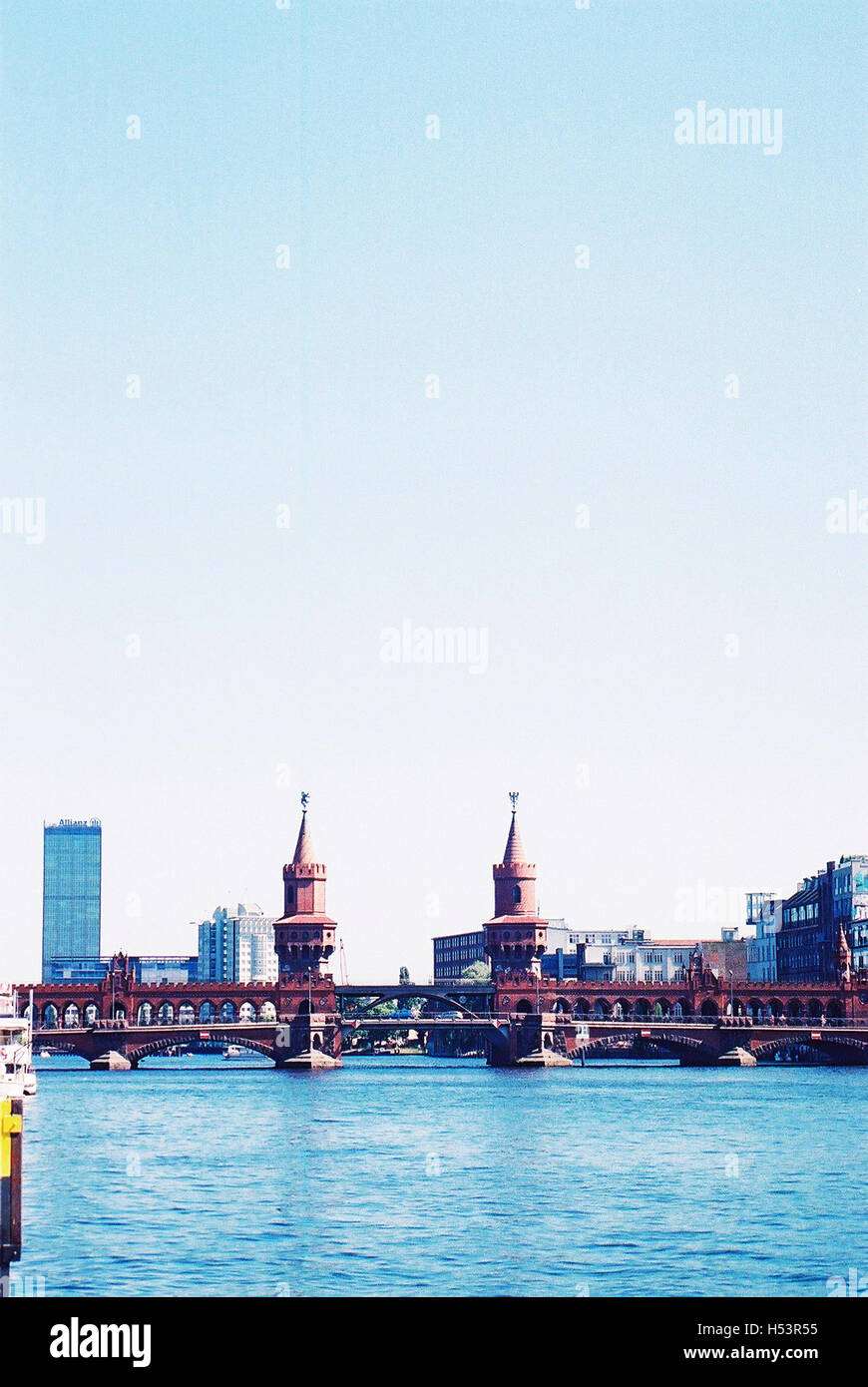 Oberbaum Bridge, crossing the river spree Stock Photo - Alamy