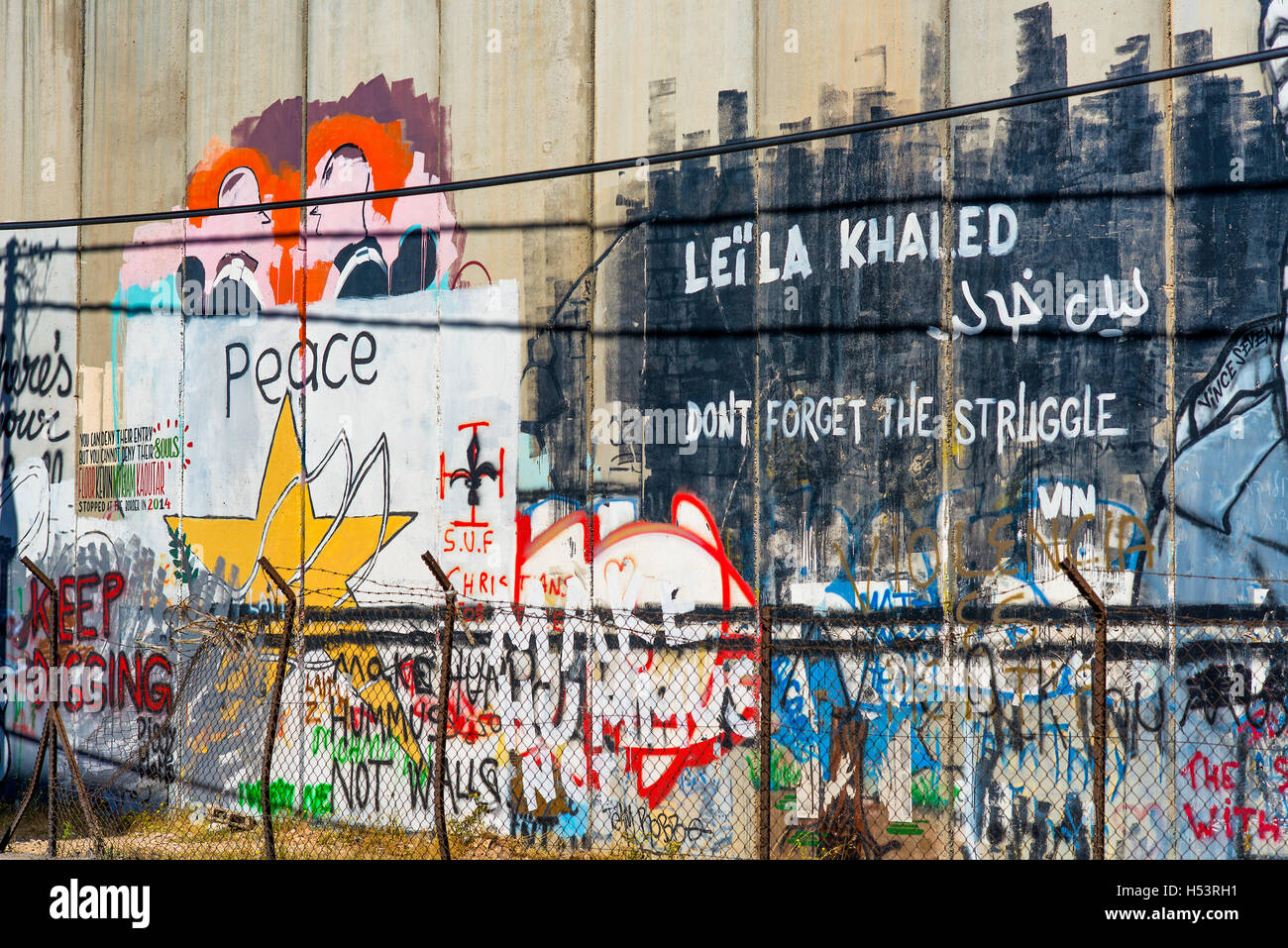 Separation barrier hi-res stock photography and images - Alamy