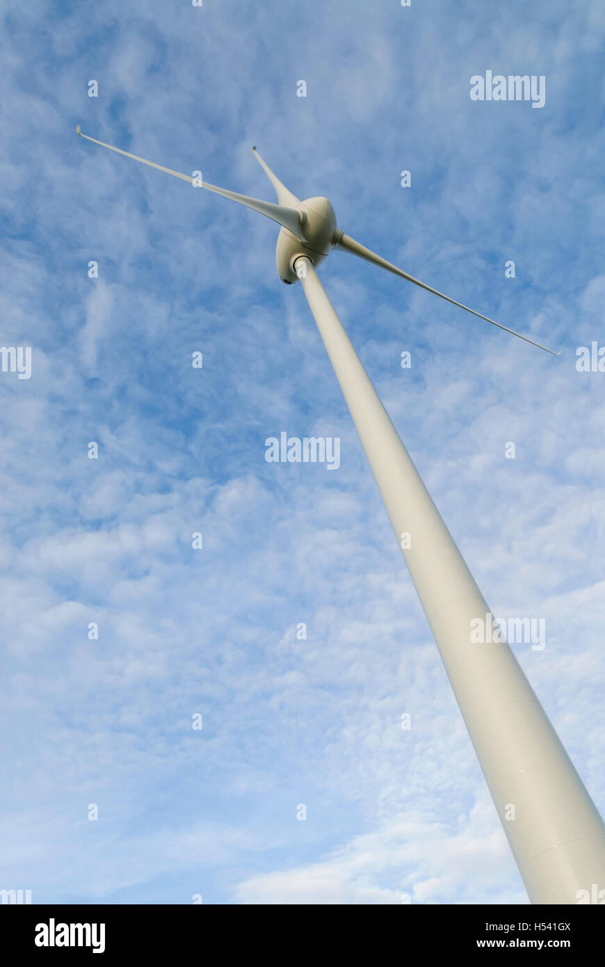 Liniclate wind turbine, Benbecula, Outer Hebrides (Western Isles ...