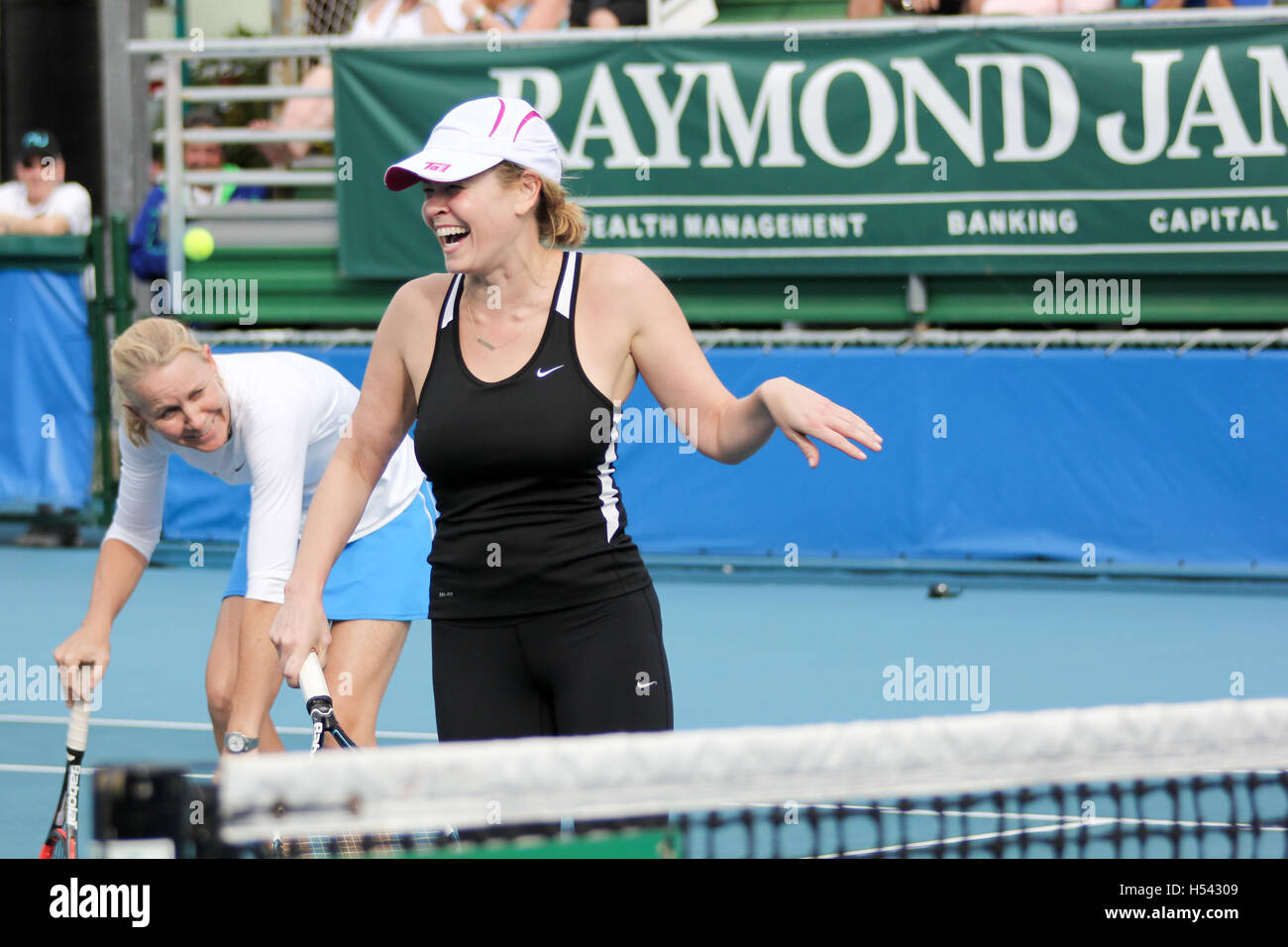 Chelsea Handler lets one go by and she is all smiles during her match ...