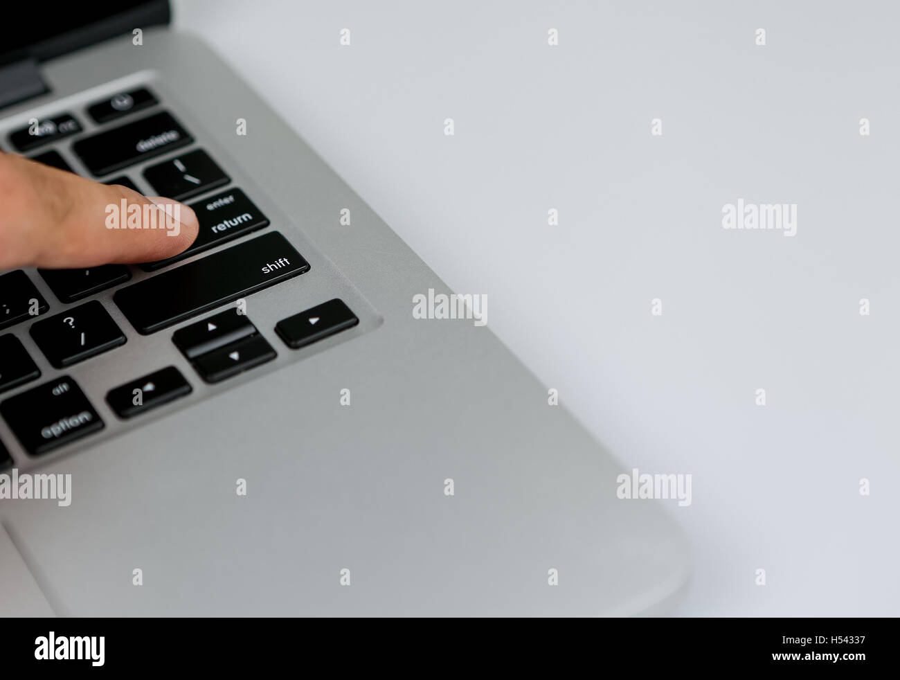 White computer keyboard camera symbol hi-res stock photography and ...