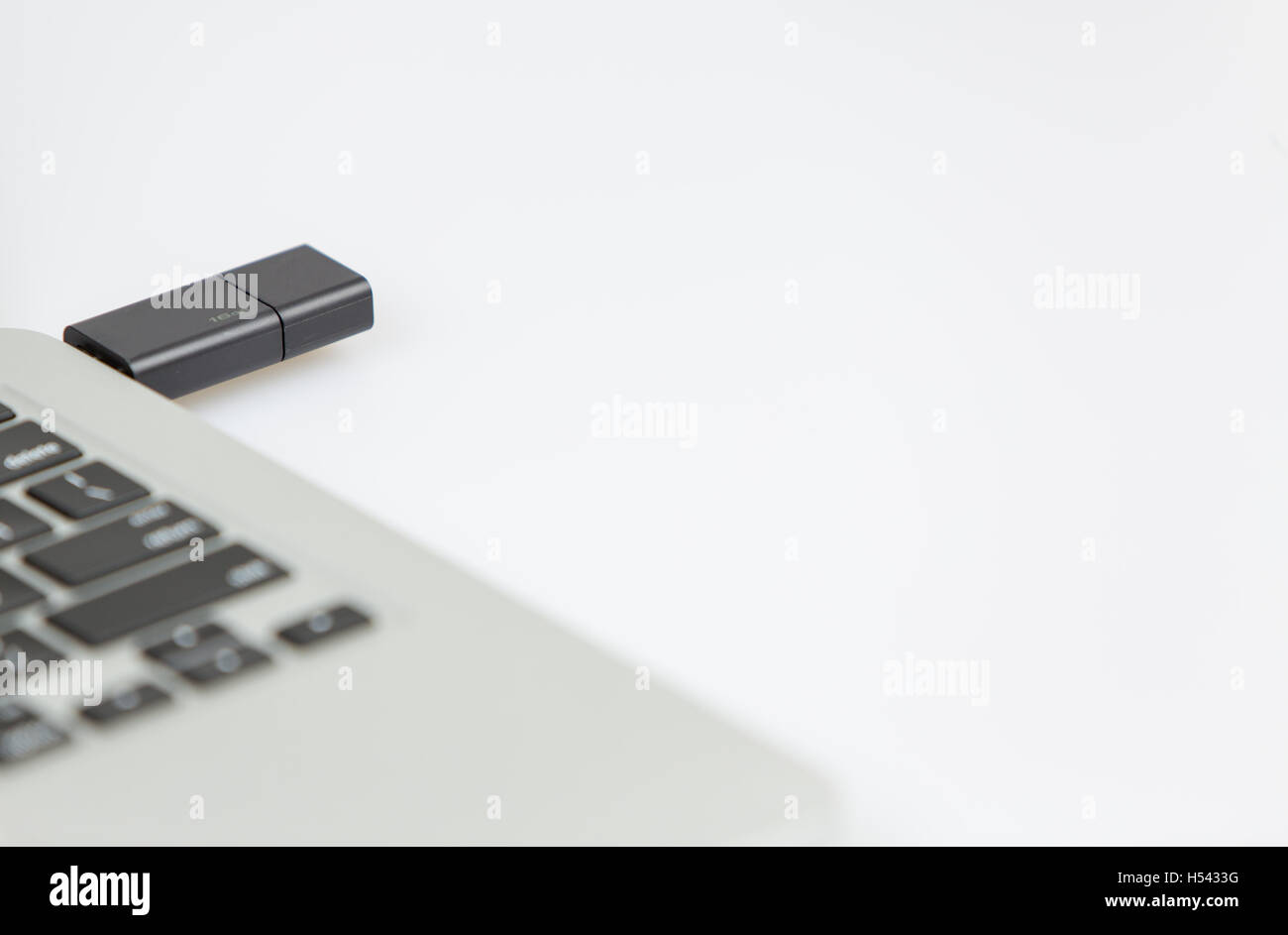 Black usb stick hi-res stock photography and images - Alamy