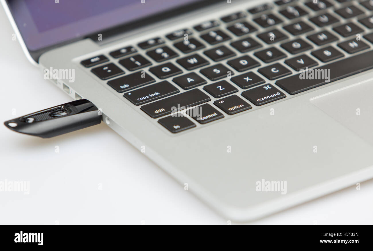 Black usb stick on white hi-res stock photography and images - Alamy