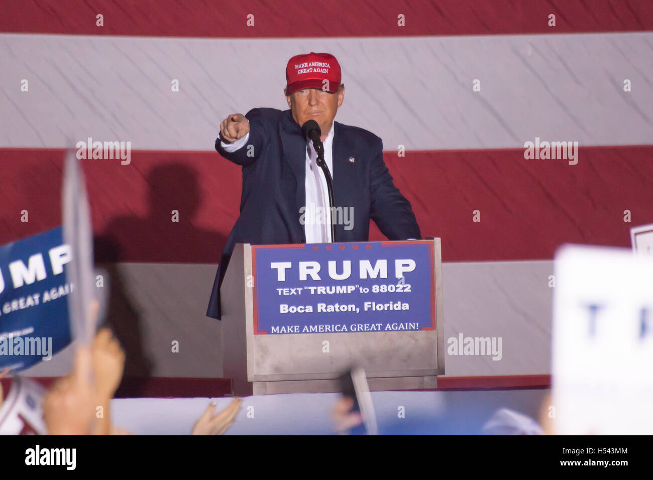 Donald J Trump speaking to a crowd of supporters at his campaign rally ...