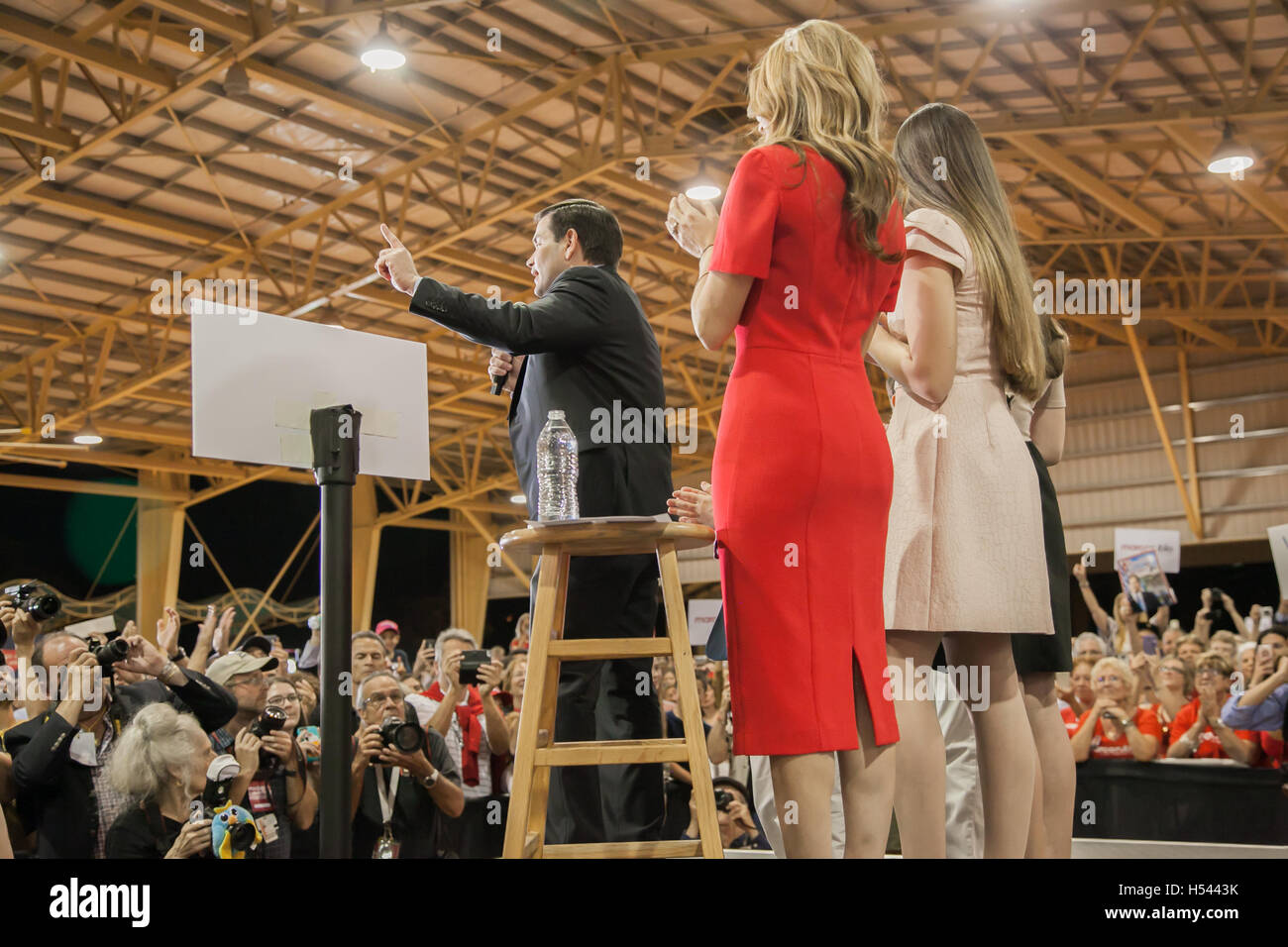 Jeanette dousdebes hi-res stock photography and images - Alamy