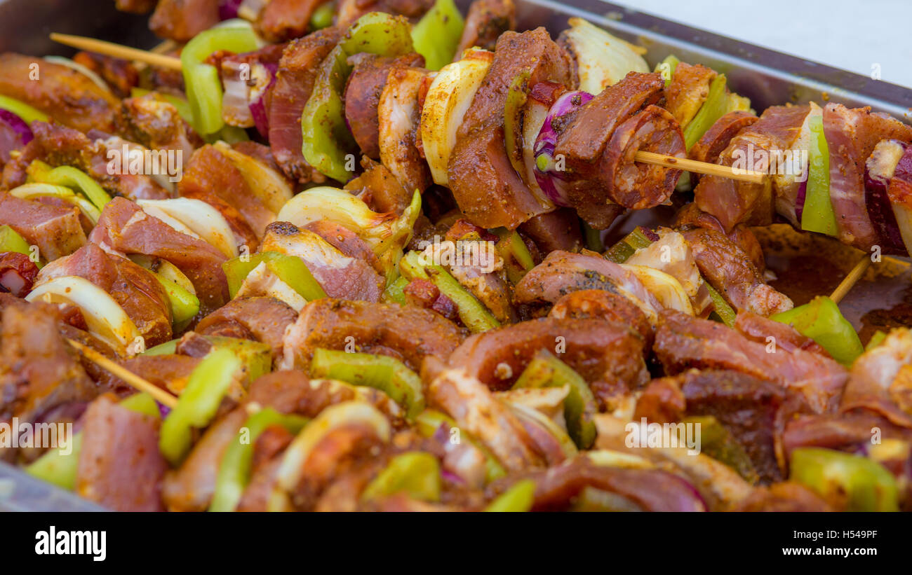 Raw bbq hi-res stock photography and images - Alamy