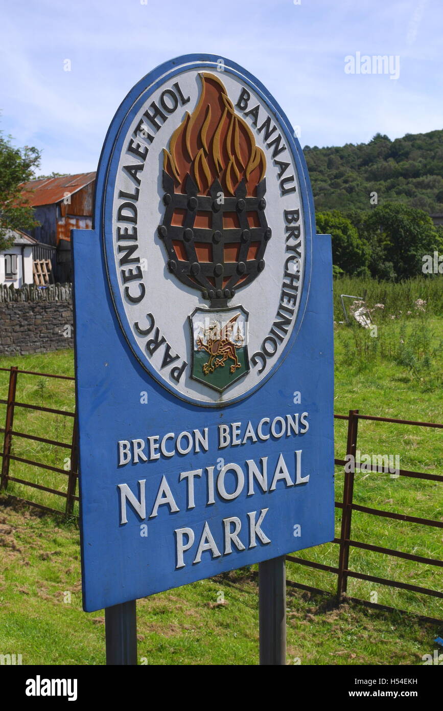 Brecon Beacons National Park sign in English and Welsh, Pontneddfechan ...