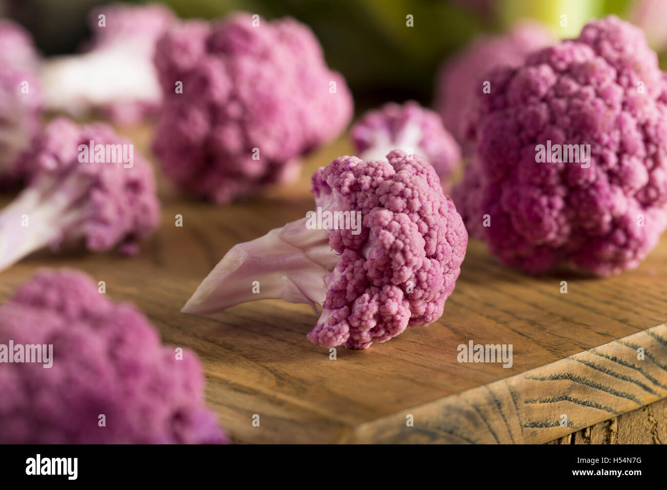 Raw Organic Purple Cauliflower Ready to Cook Stock Photo - Alamy