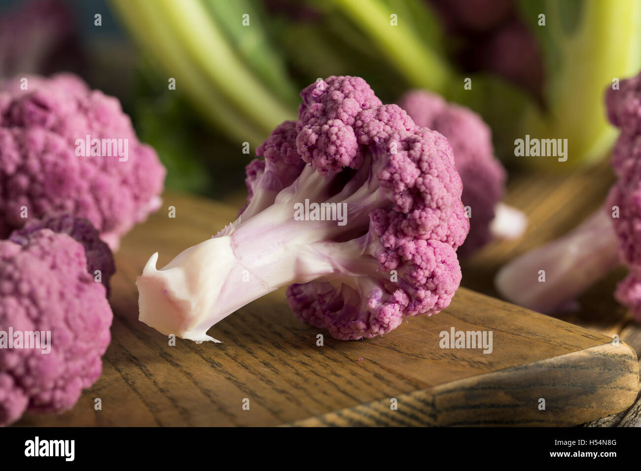 Raw Organic Purple Cauliflower Ready to Cook Stock Photo - Alamy