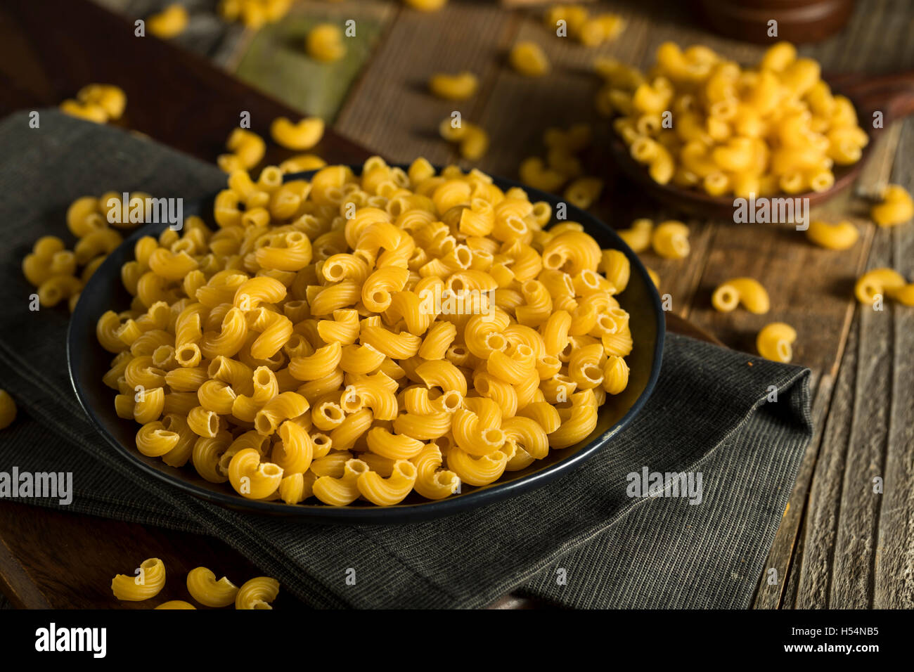 Raw Organic Elbow Macaroni Ready for Cooking Stock Photo - Alamy