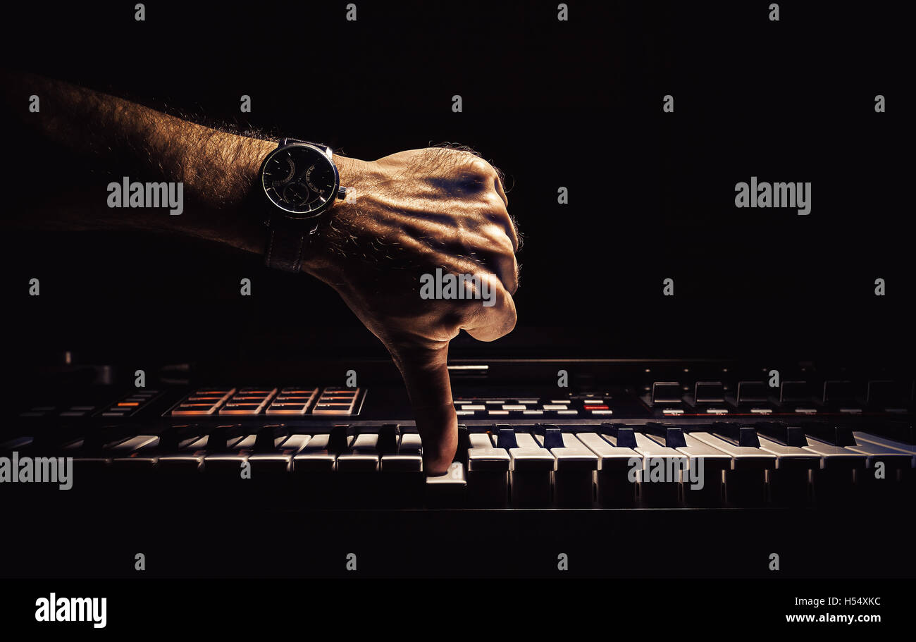 Doing something wrong hi-res stock photography and images - Alamy