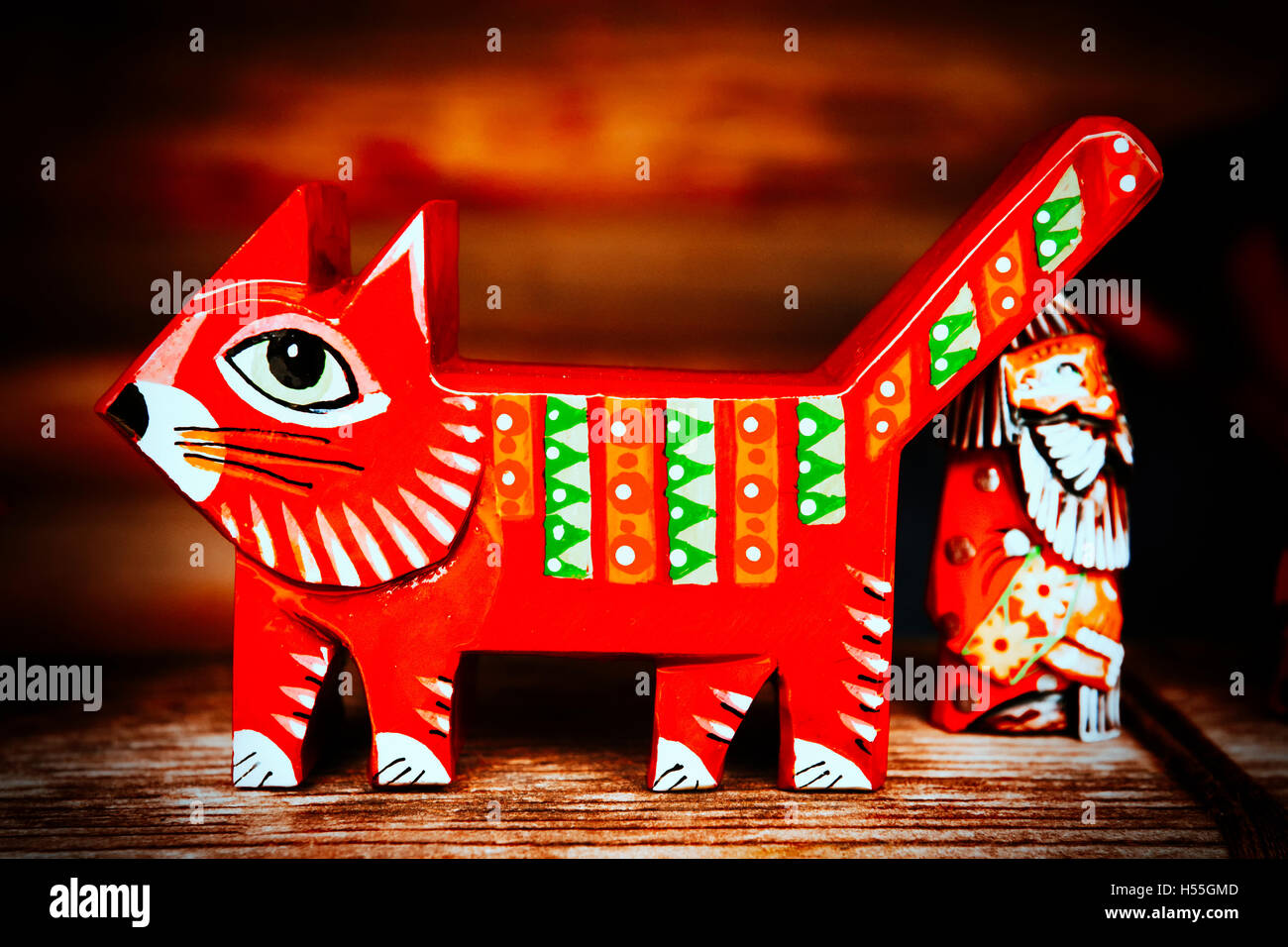 Traditional Russian wood carved arts and crafts Stock Photo - Alamy