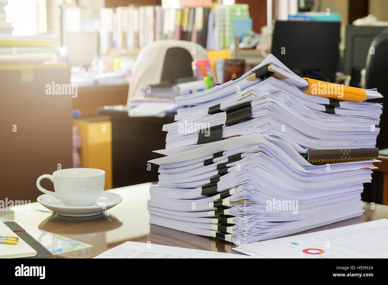 Business Concept, Pile of unfinished documents on office desk, Stack of ...