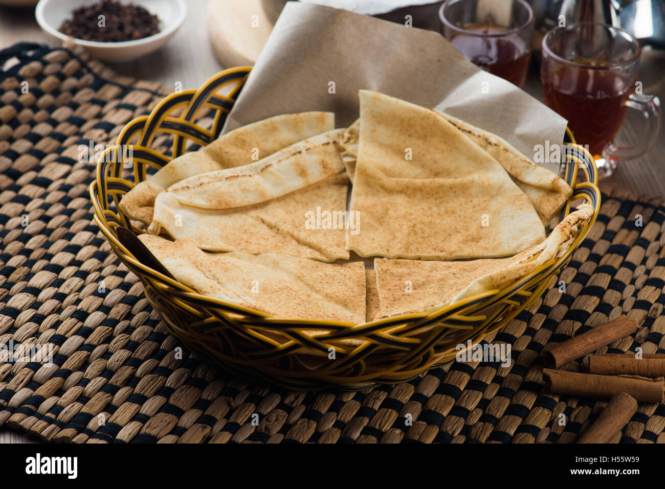Arabic paratha hi-res stock photography and images - Alamy