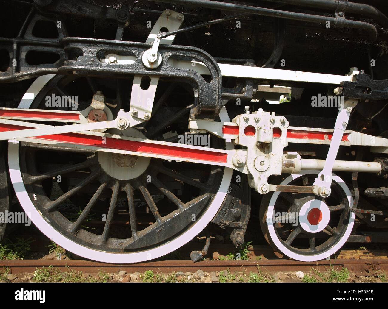 Vintage steam locomotive wheels hi-res stock photography and images - Alamy