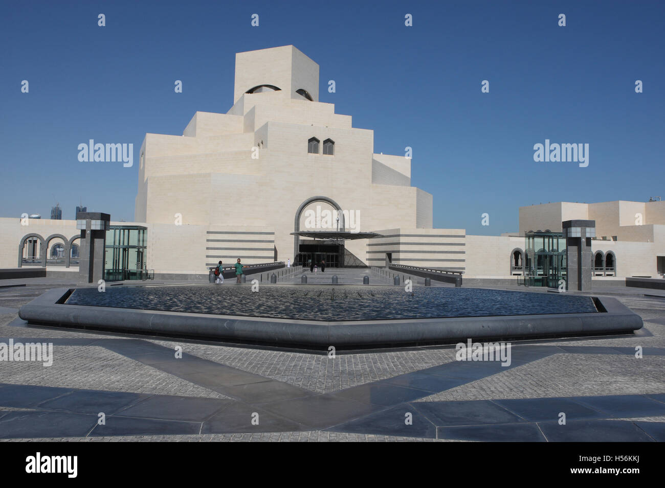 Museum islamic art mia doha hi-res stock photography and images - Alamy