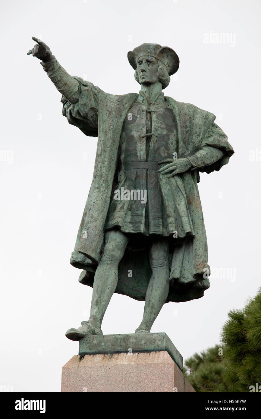 Statue of Christopher Columbus, Rapallo, Riviera, Liguria, Italy ...