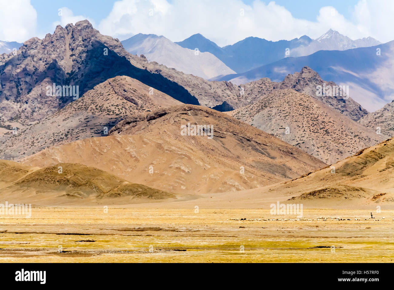 Beautiful landscape of Tibetan Plateau Stock Photo - Alamy