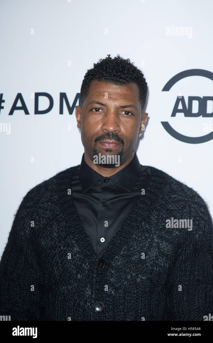 Deon cole hi-res stock photography and images - Alamy