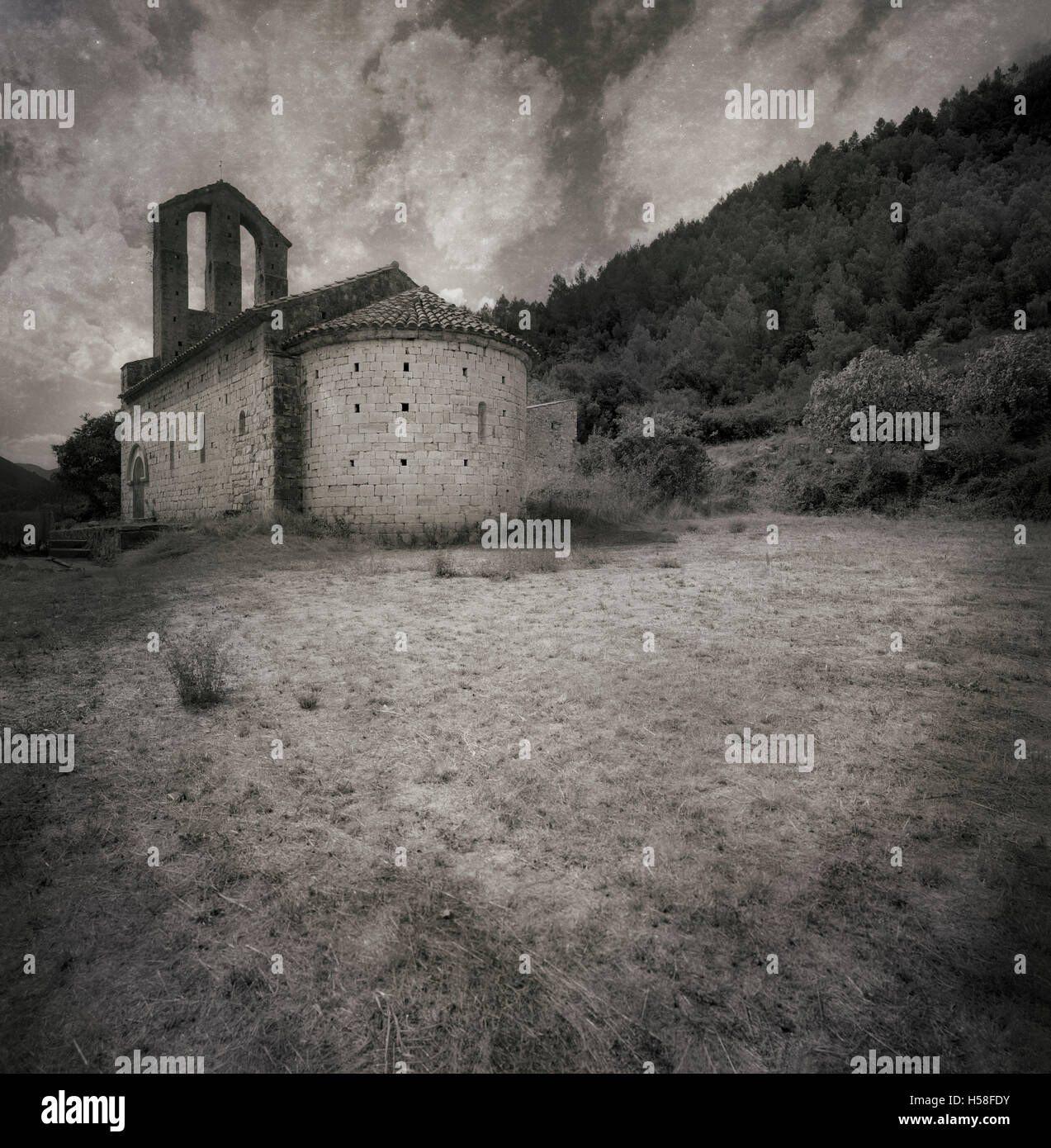 Historic romanesque architecture hi-res stock photography and images ...