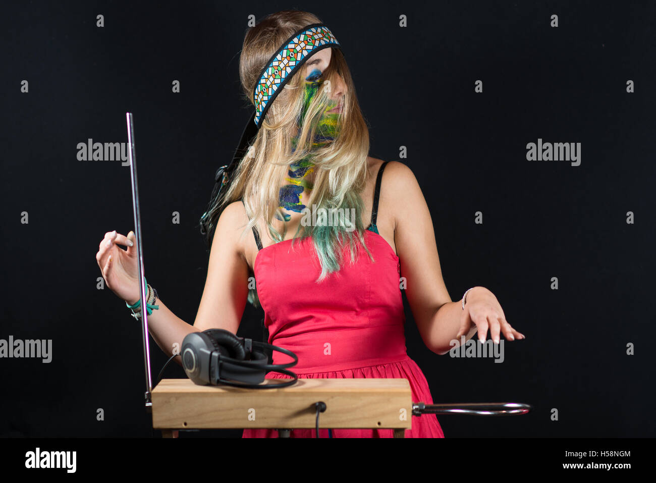 Theremin instrument hi-res stock photography and images - Alamy