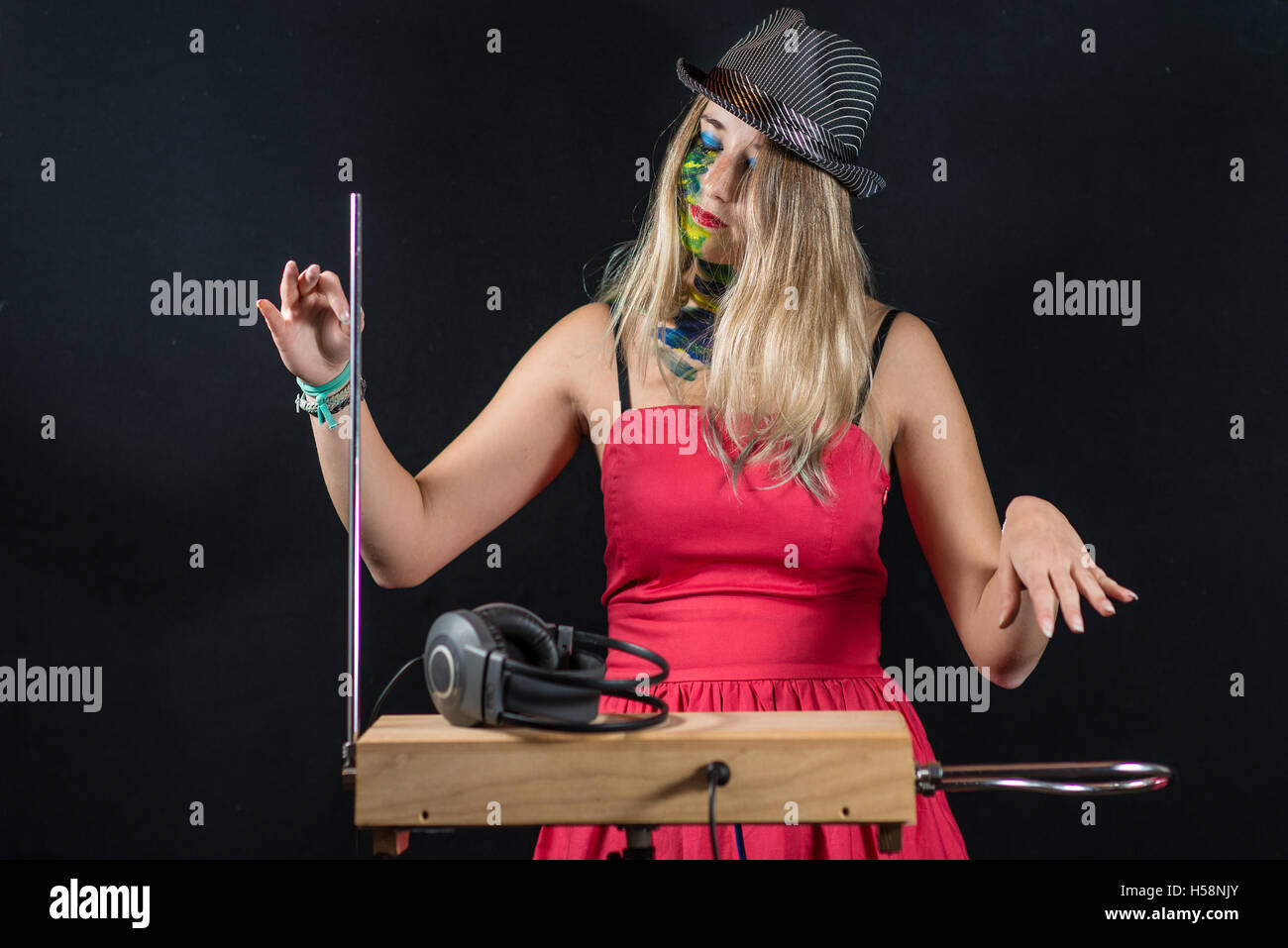 Theremin instrument hi-res stock photography and images - Alamy