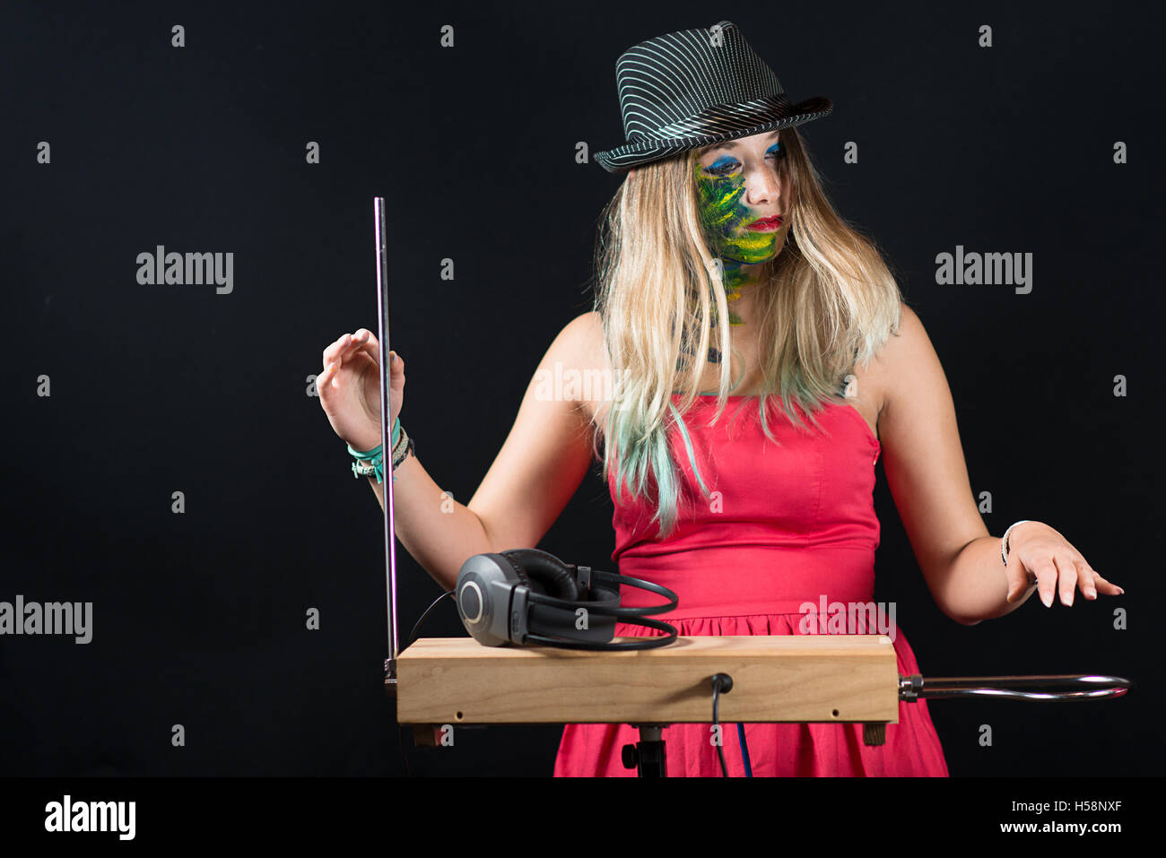 Theremin instrument hi-res stock photography and images - Alamy