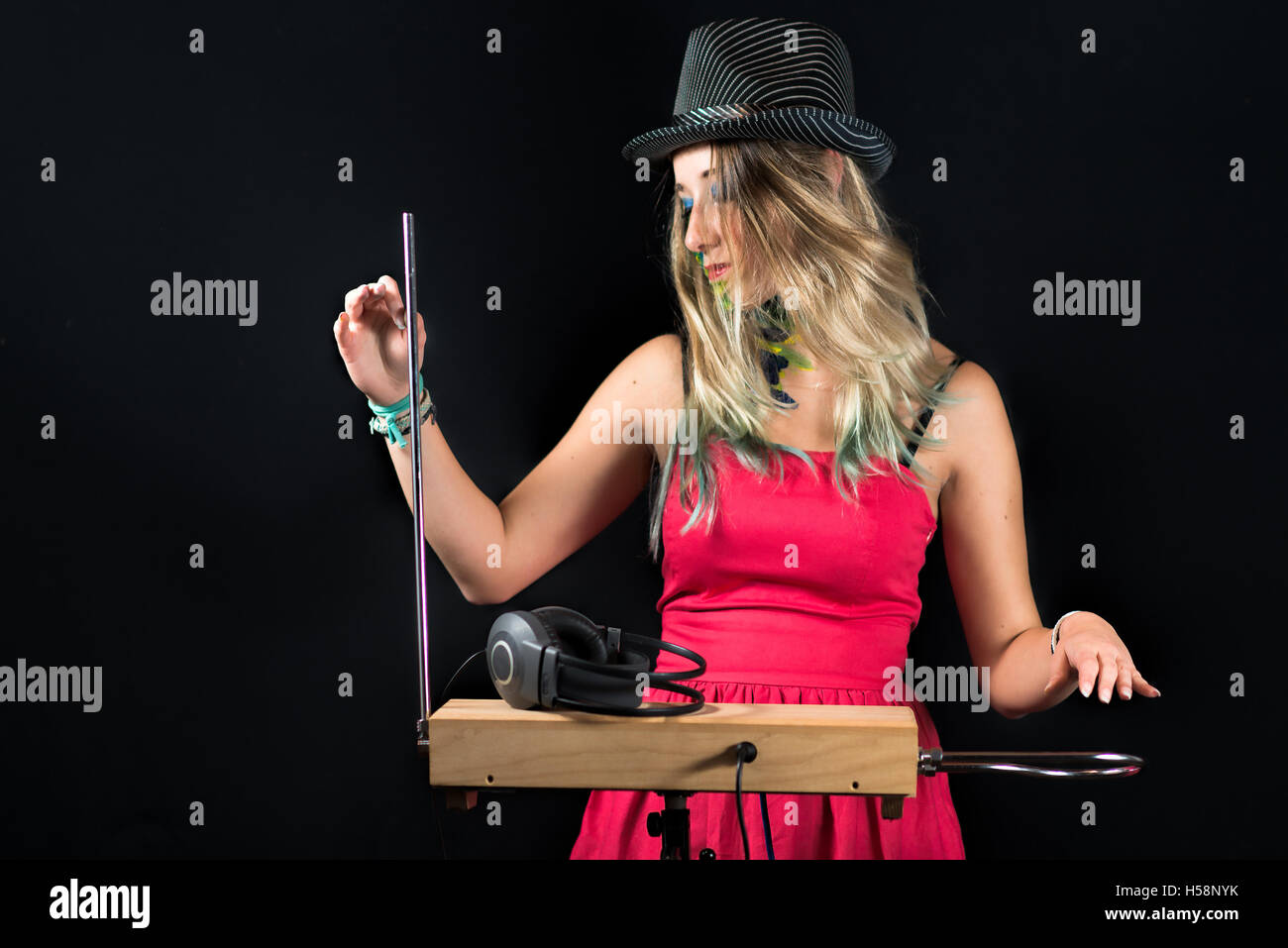 Theremin hi-res stock photography and images - Alamy