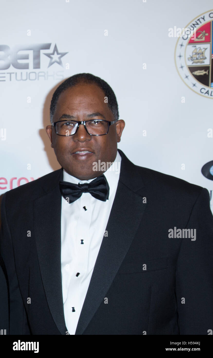 Mark Ridley-Thomas attends YWCA Greater Los Angeles 2015 Rhapsody Gala ...