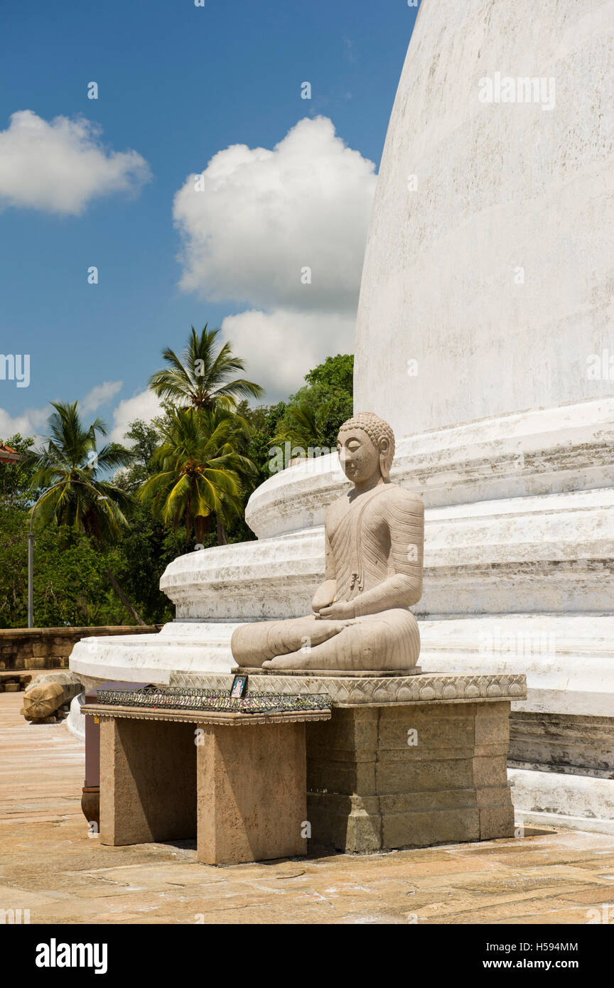 Dutugamunu hi-res stock photography and images - Alamy