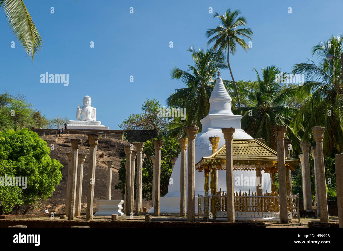 Mihintale temple hi-res stock photography and images - Alamy