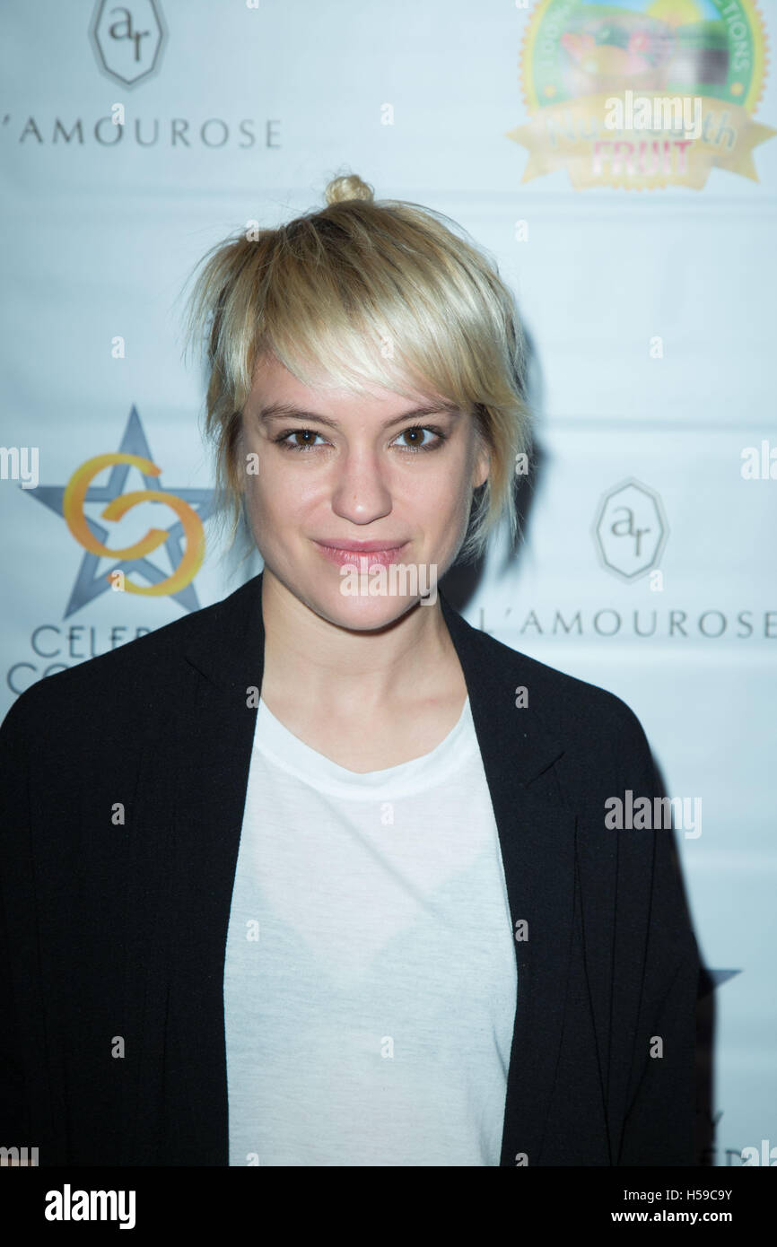 Anna Bulbrook attends Celebrity Connected Luxury Gifting Suite Honoring ...
