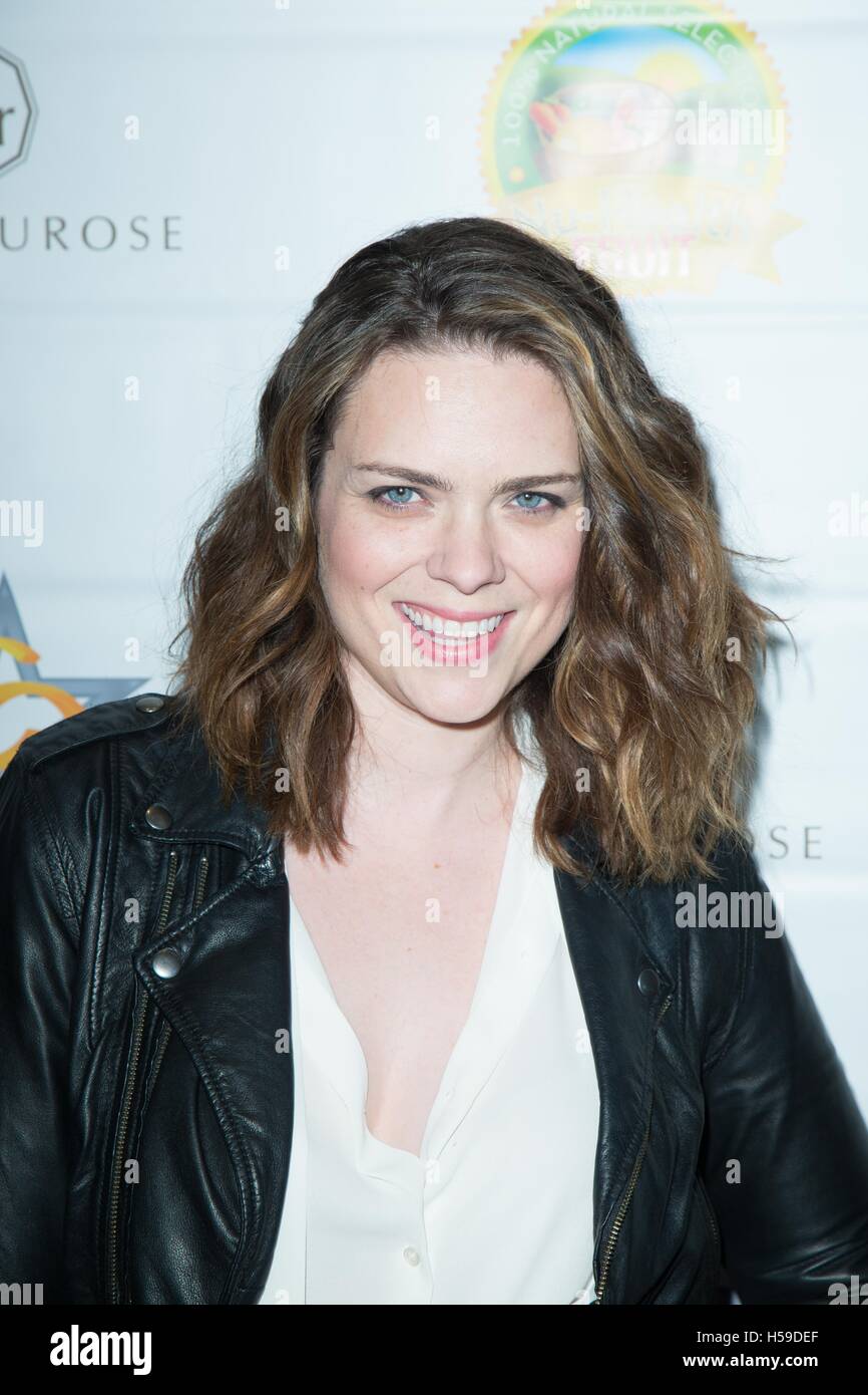 Leslie Ranne attends Celebrity Connected Luxury Gifting Suite Honoring ...