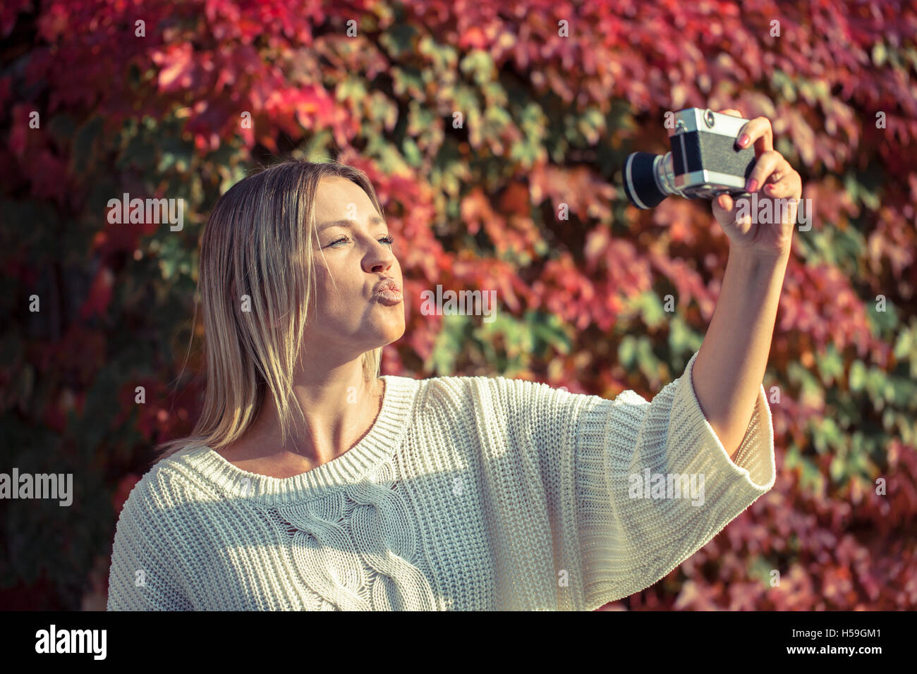 Old camera hi-res stock photography and images - Alamy