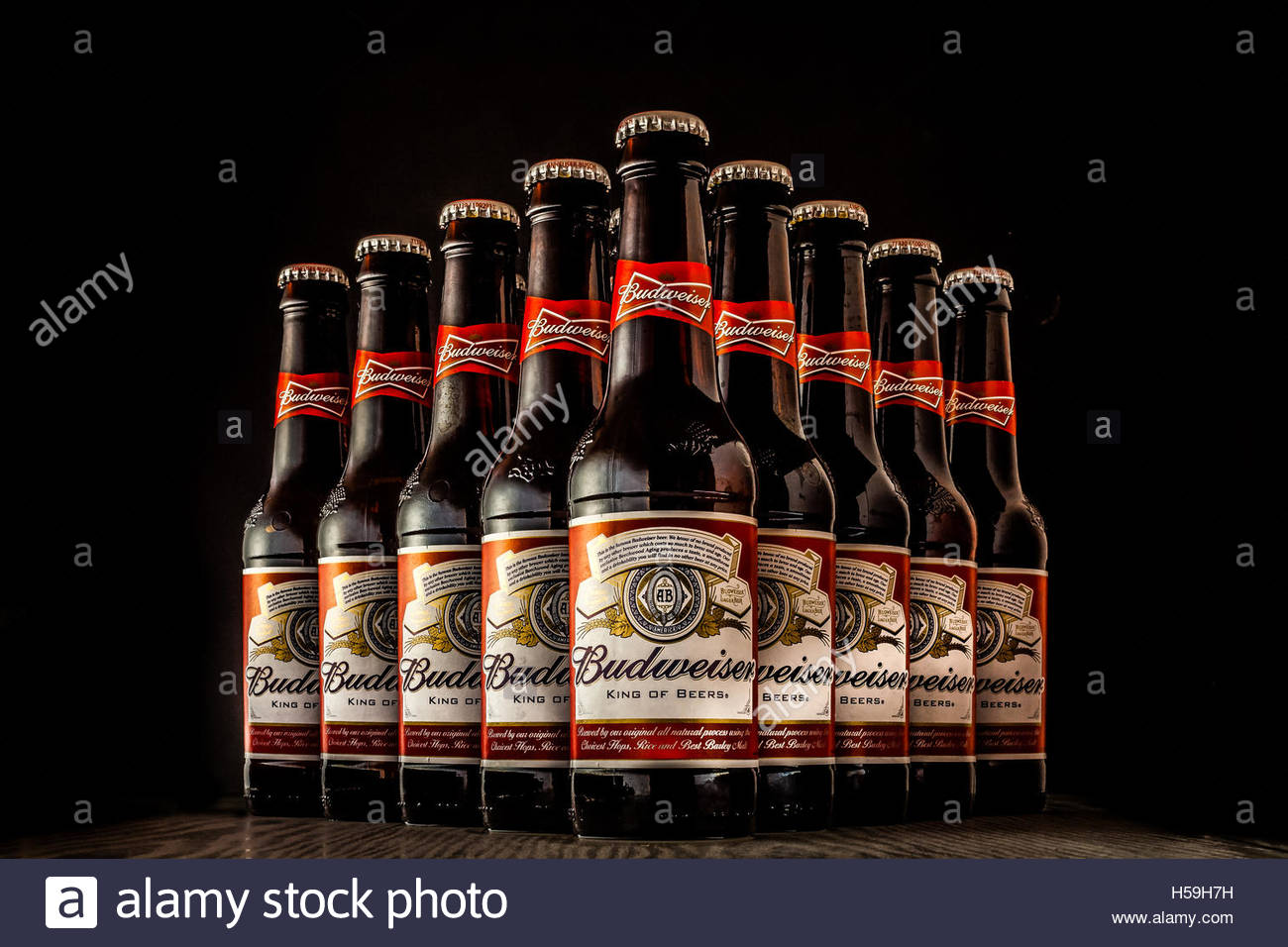 Budweiser Beer Advert Stock Photos & Budweiser Beer Advert Stock Images ...