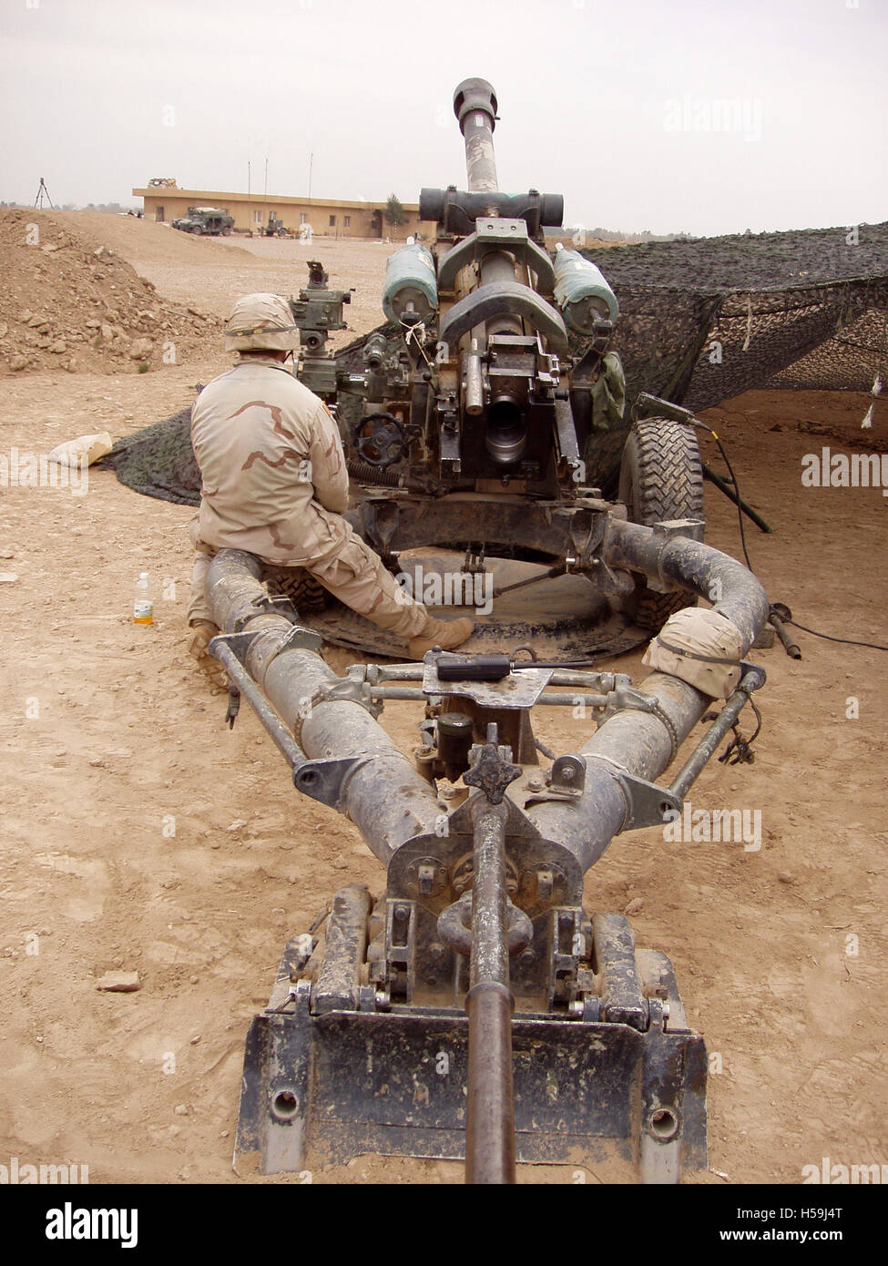 Howitzer gun hi-res stock photography and images - Alamy
