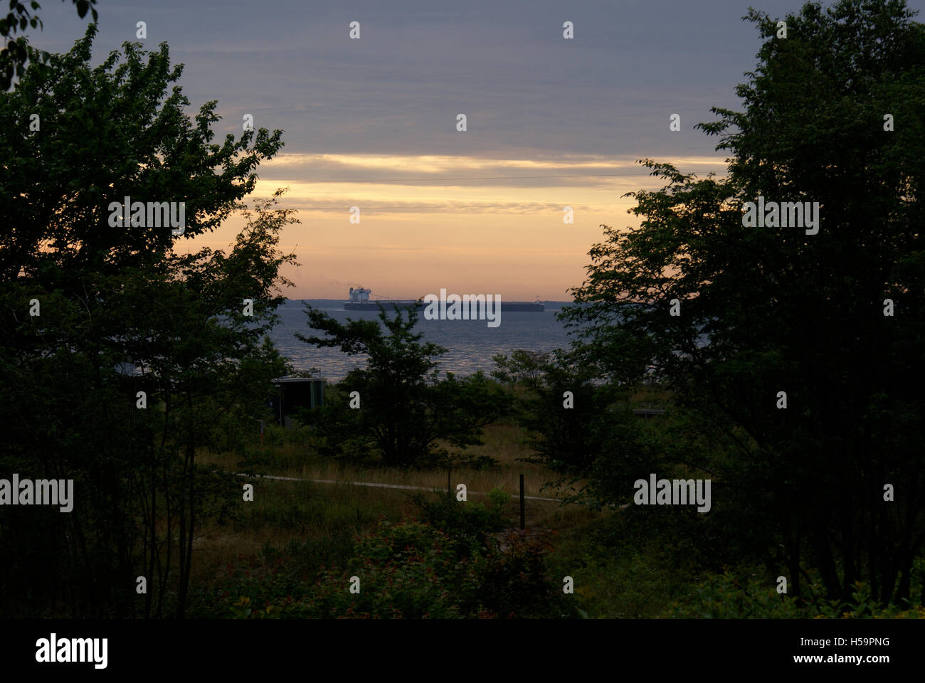 Ore ship great lakes hi-res stock photography and images - Alamy