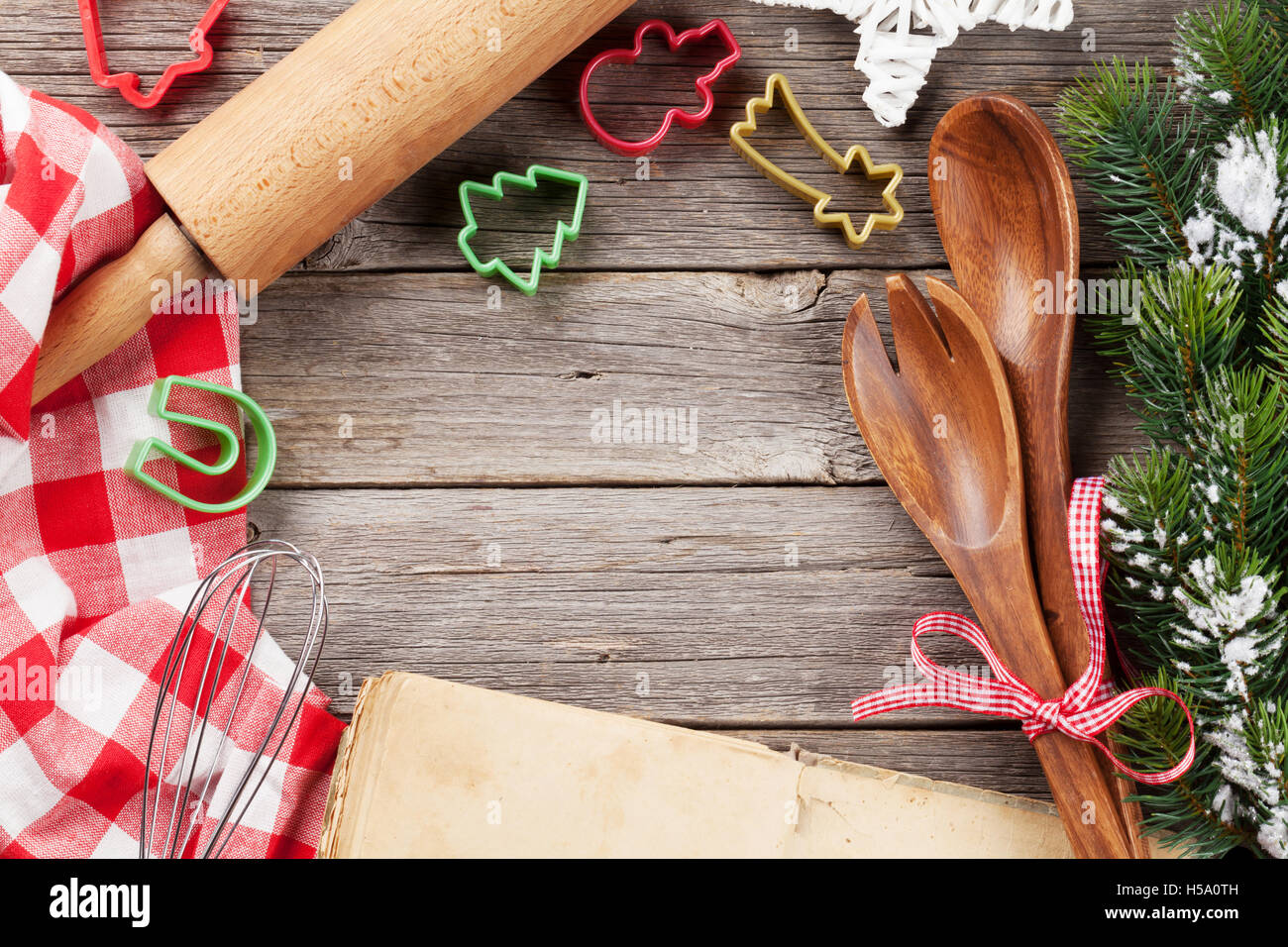 Christmas cooking utensils snow tree hi-res stock photography and ...