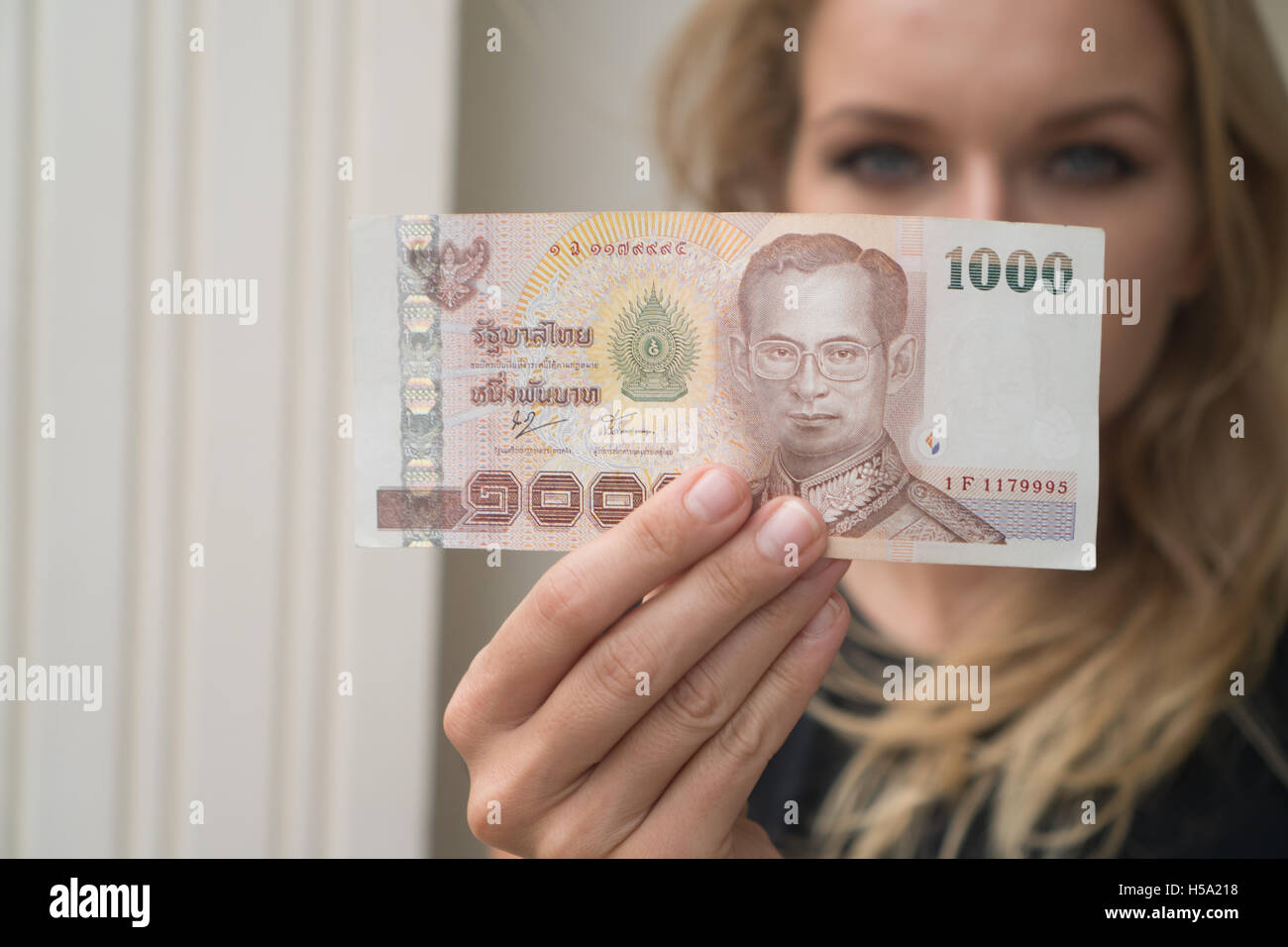 1000 thai baht note hi-res stock photography and images - Alamy