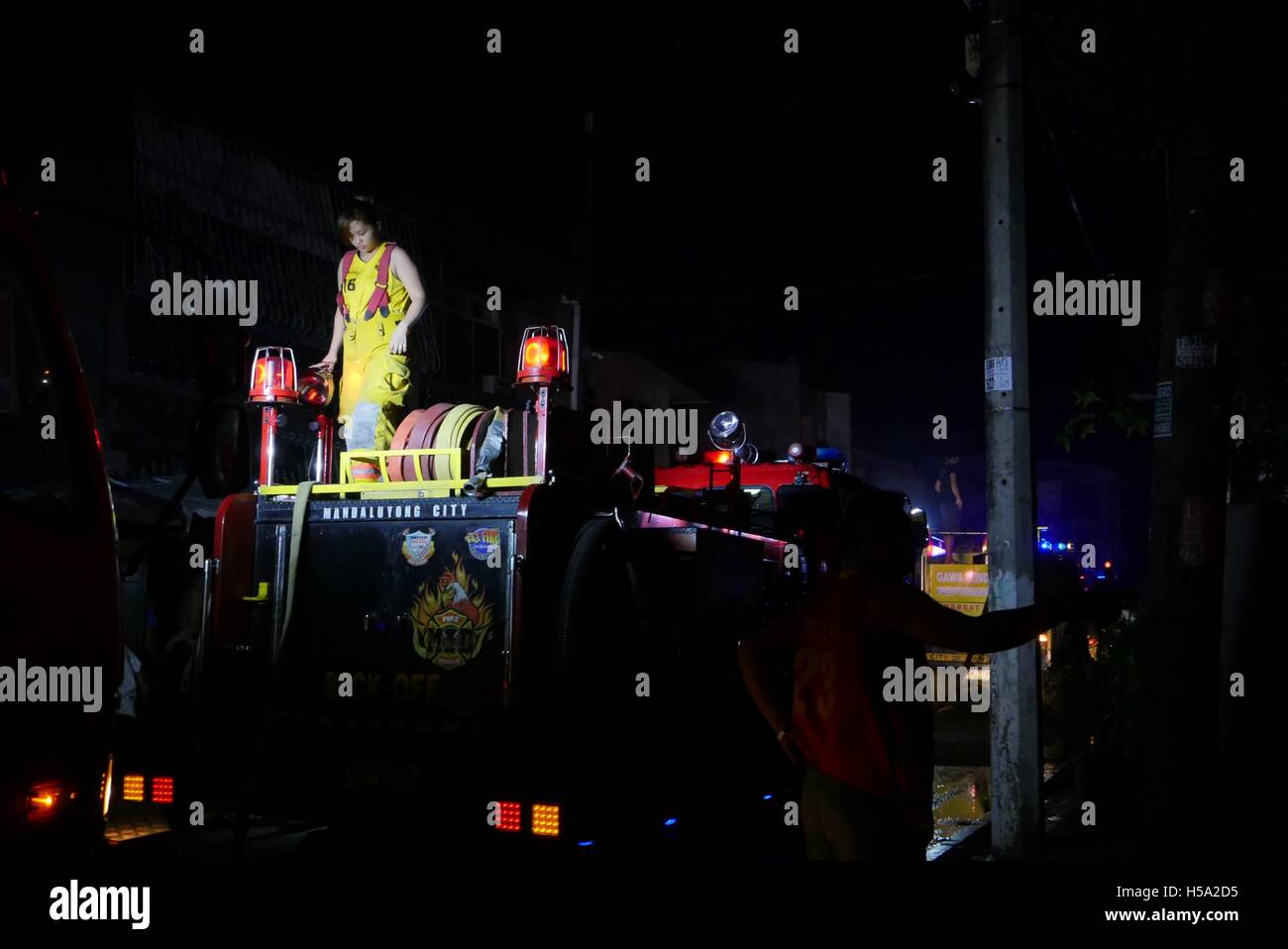 Fire engines in line hi-res stock photography and images - Alamy