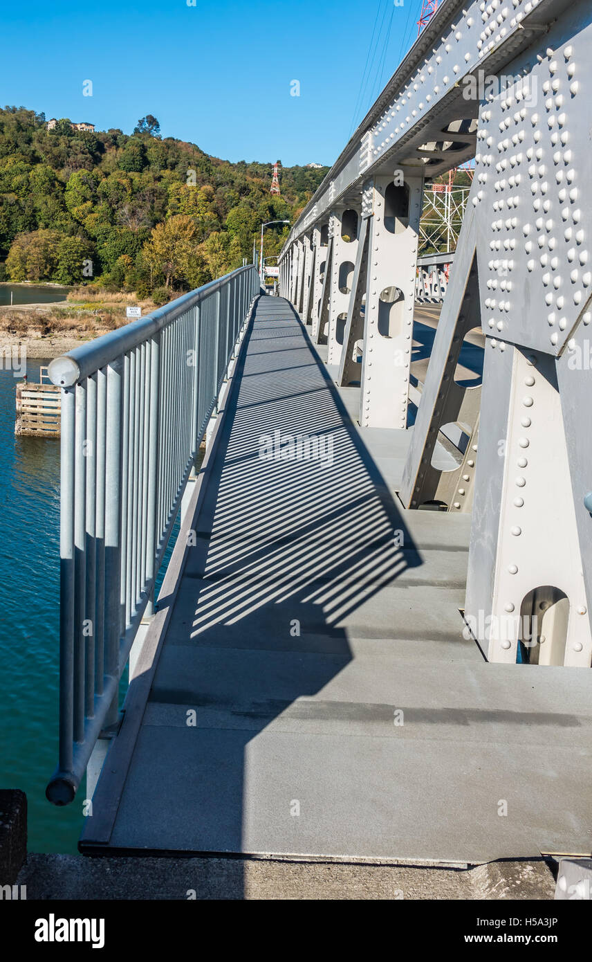 Movable Structure High Resolution Stock Photography and Images - Alamy