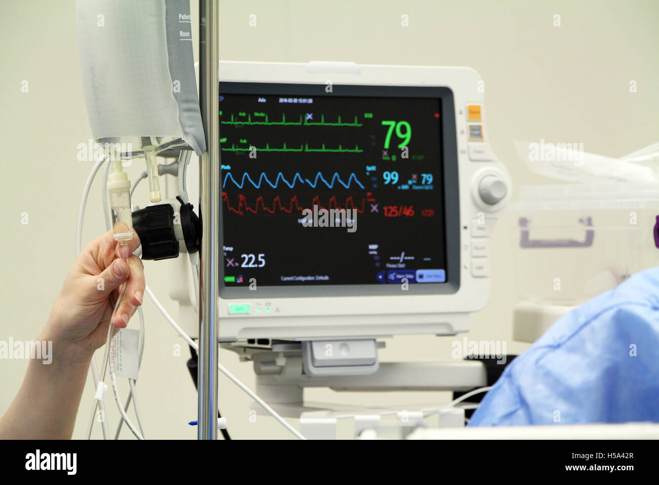 Ecg monitor death hi-res stock photography and images - Alamy